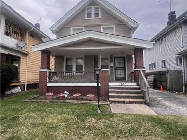 1261 E 134th St, East Cleveland, OH 44112
