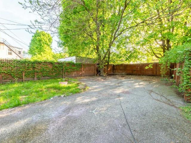 1261 East 99th Street, Unit C 1 Bedroom Condo for Rent at 1261 E 99th St #C, Cleveland, OH 44108 Glenville