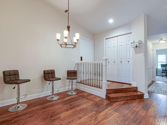 1261 Streamwood Lane # 327