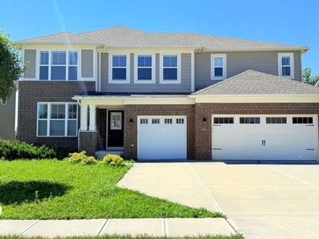 1261 Sanderling Dr, Greenwood, IN 46143
