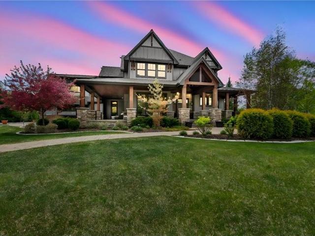 1261 th St N, West Lakeland, MN 55082