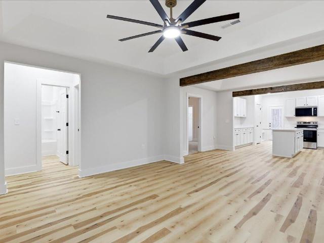1261 Whitley Road