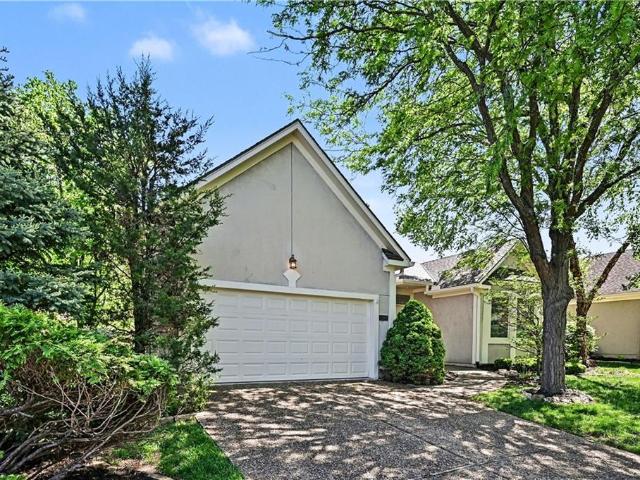 12623 Cedar St, Leawood, KS 66209 | MLS #2615 | Compass