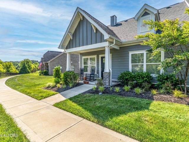 12623 Needlepoint Drive