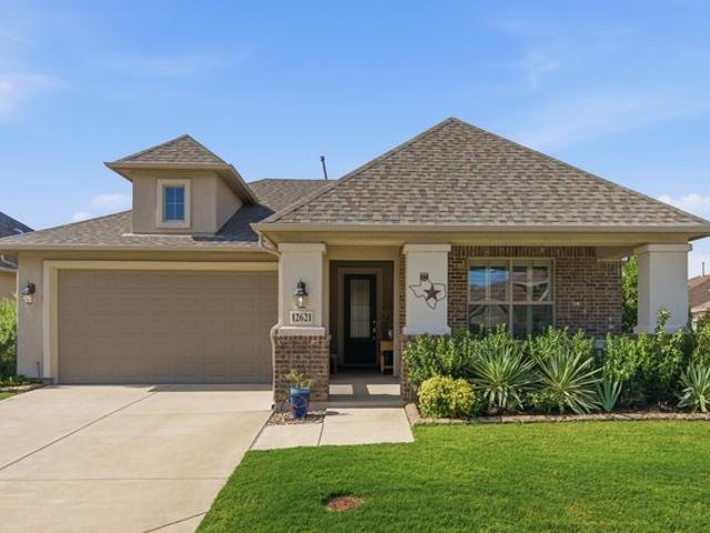 12621 Gritstone Dr, Denton, TX 76207