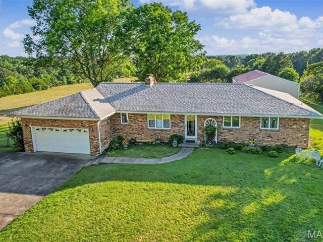 12621 Hyfield Rd, De Soto, MO 63020