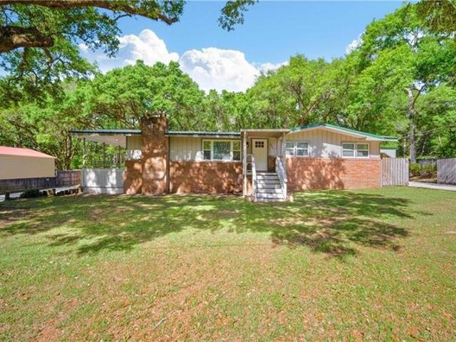 12622 McKee Rd, Irvington, AL 36544