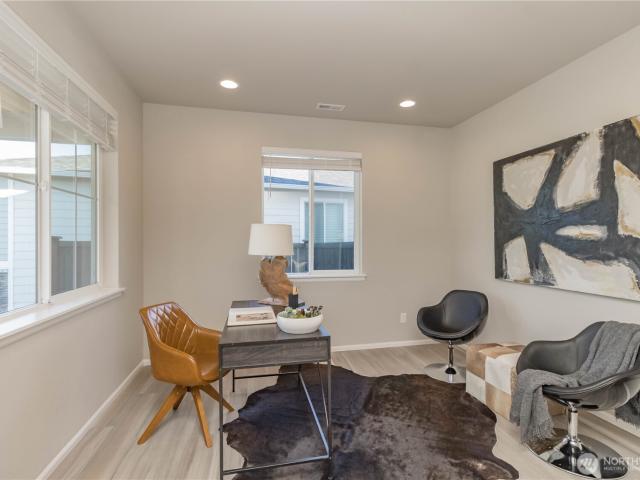 12625 th Street E