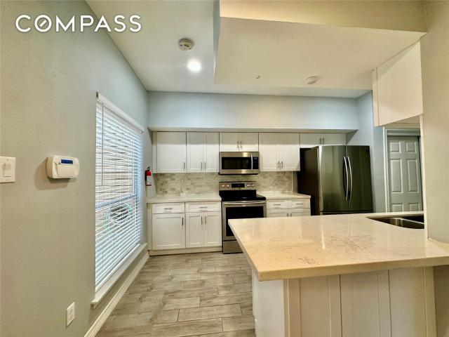 12625 Memorial Dr 20, Houston, TX