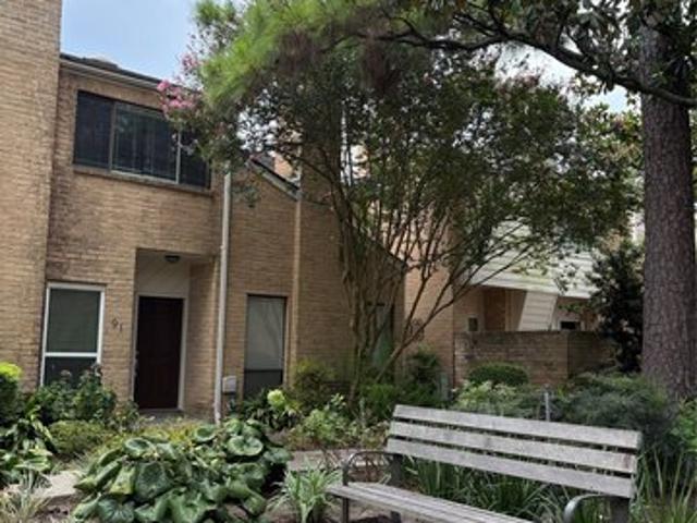 12625 Memorial Dr, Houston, TX 77024