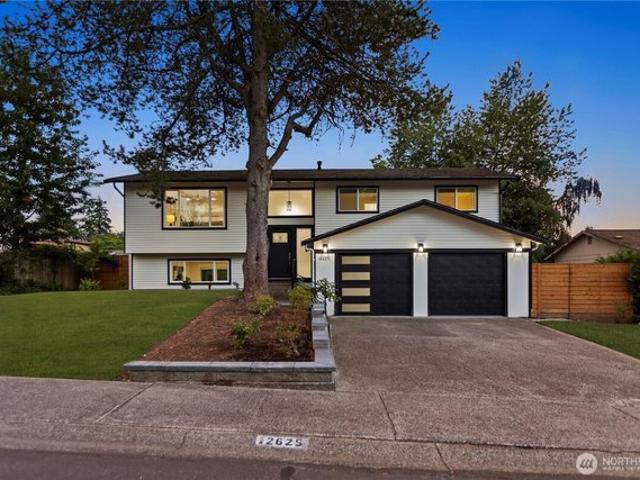 12625 NE 133rd Pl, Kirkland, WA 98034