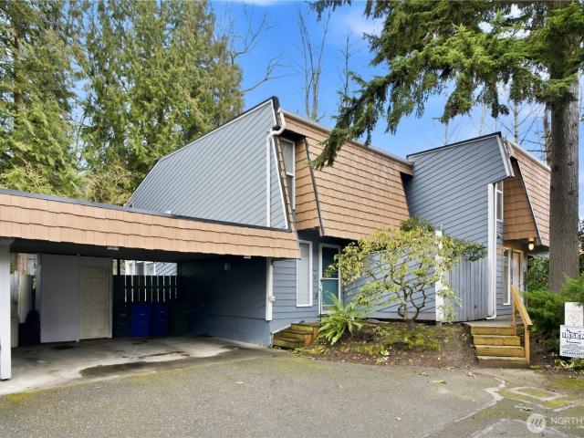 12625 SE 42nd St, Bellevue, WA 98006 | Compass