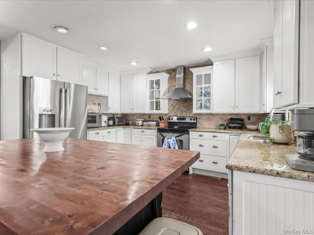 1262 Barberry Road