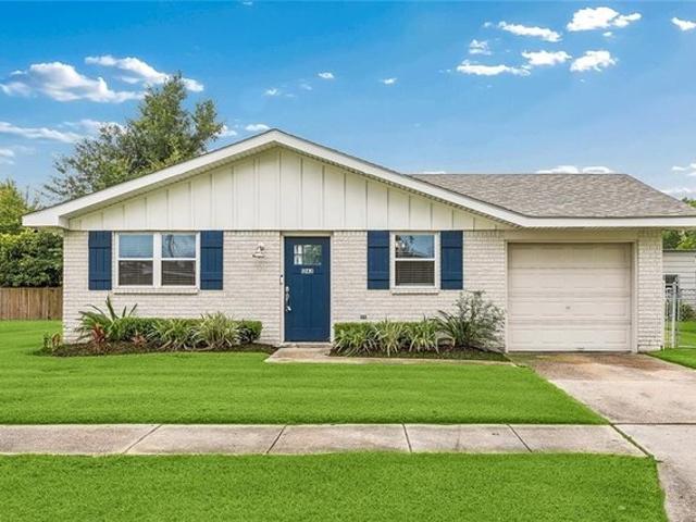 1262 Luling Estates Dr, Luling, LA 70070