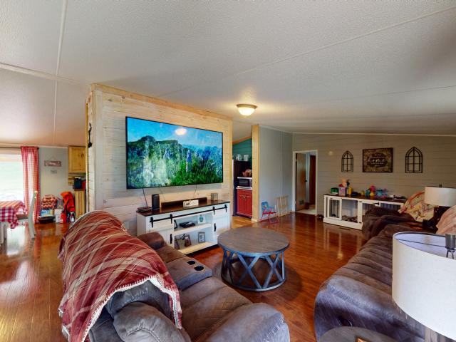 1262 Tom Garrison Road