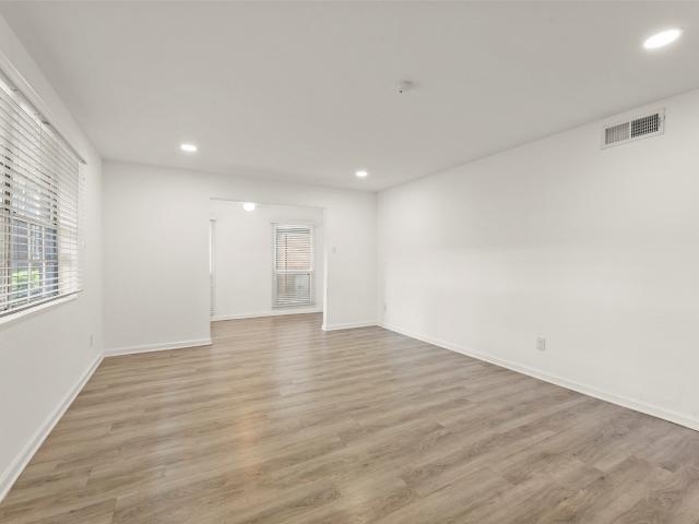 12633 Memorial Dr, Unit 57, Houston, TX 77024 | MLS #10480