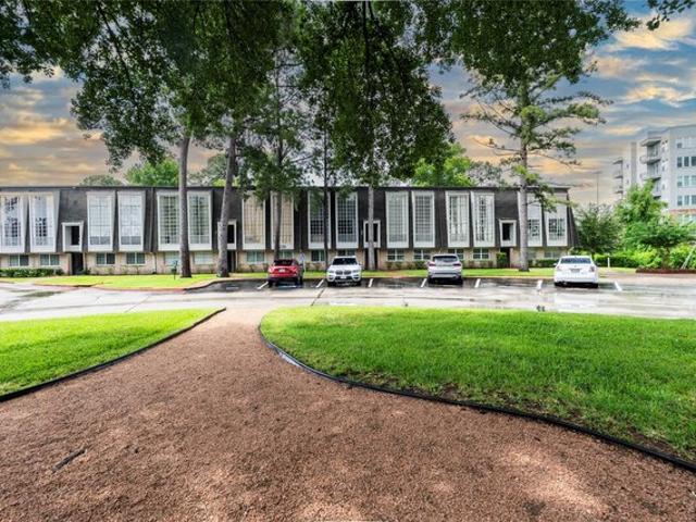 12633 Memorial Dr Apt 236, Houston, TX 77024