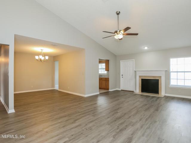 12635 Ashglen Dr N, Jacksonville, FL 32224 | MLS #2133 | Compass