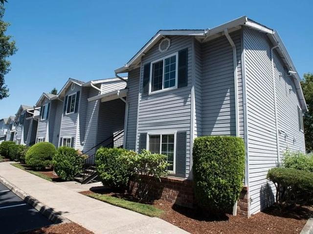 12636 SE Alder St, Portland, OR 97233