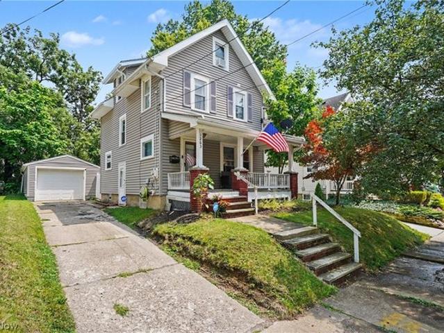 1263 Beardsley St, Akron, OH 44301