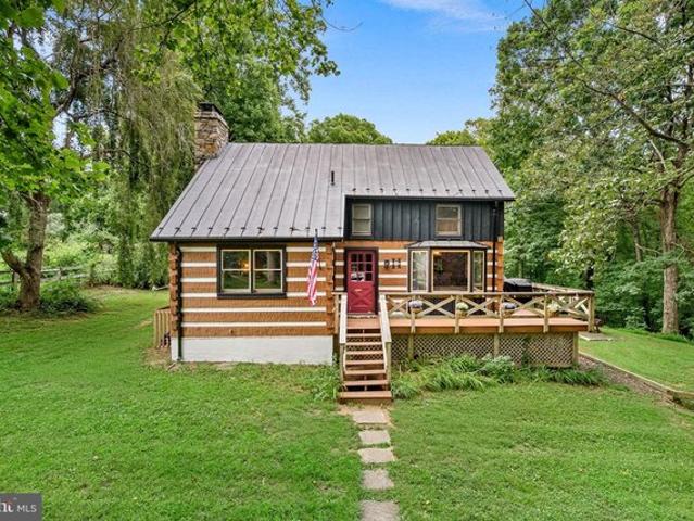 1263 Frogtown Rd, Bluemont, VA 20135