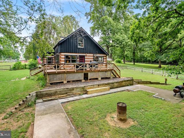 1263 Frogtown Road