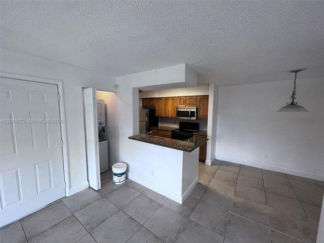 1263 SW 46th Ave Apt 2104, Pompano Beach, FL 33069