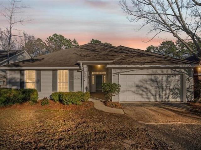 1263 Smithfield Rd E, Mobile, AL 36695