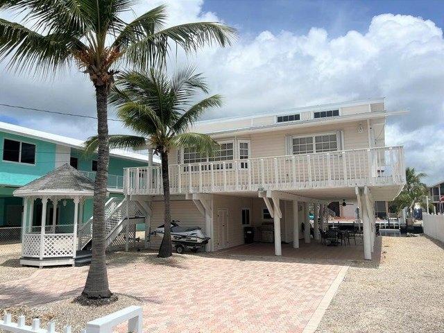 126 3rd Ln, Key Largo, FL 33037
