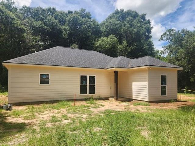 126 3rd St, Leesburg, GA 31763