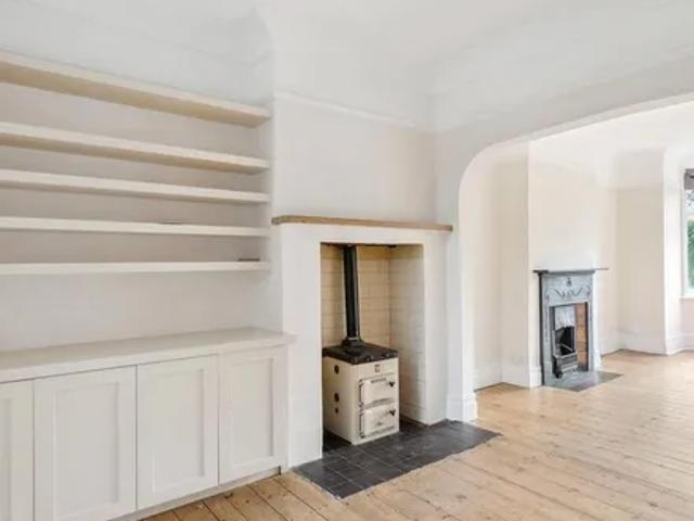 126, 128 Trinity Rise, London, SW2 2QT, United Kingdom | 3 bed house for rent #4582362 | Rentberry