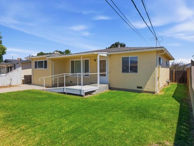 126 7th St, Greenfield, CA 93927
