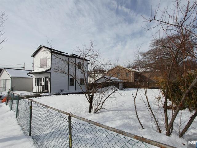 126 4th Avenue