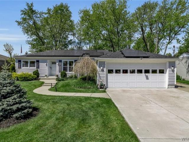 126 Country Pkwy, Buffalo, NY 14221