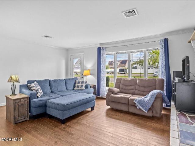 126 Compass Avenue