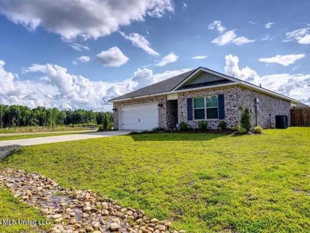 126 Cedar Ridge Blvd, Pearl, MS 39208