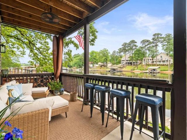 126 Chambers Pt, Hot Springs, AR 71913