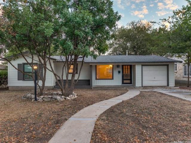 126 Addax Dr, San Antonio, TX 78213