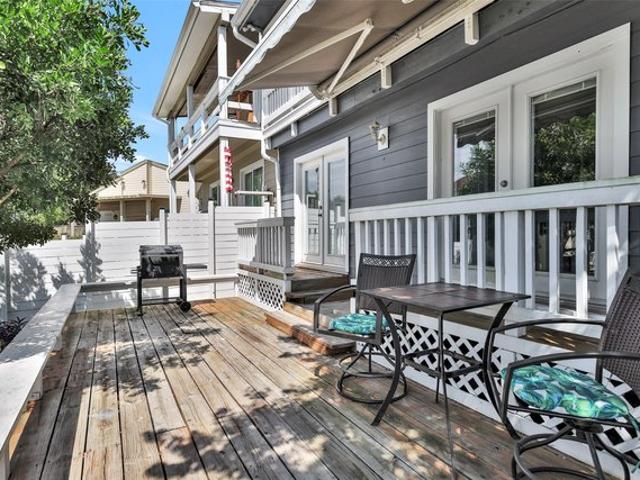 126 April Point Dr N, Conroe, TX 77356
