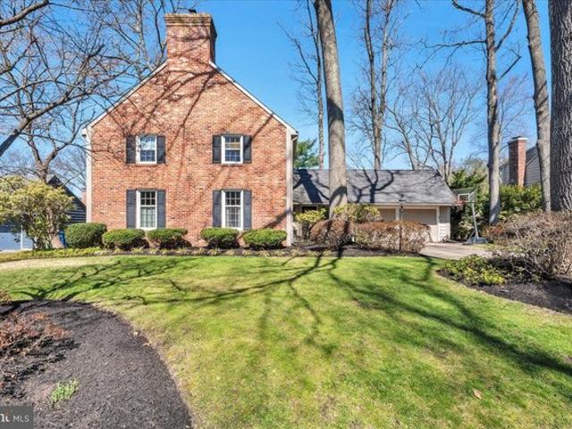 126 Ashford Rd, Cherry Hill, NJ 08003