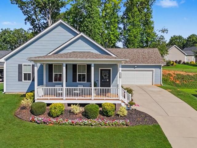 126 Ashley Woods Ct, Clayton, NC 27527