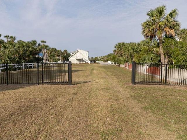 126 B Jungle Rd, Edisto Island, SC 29438