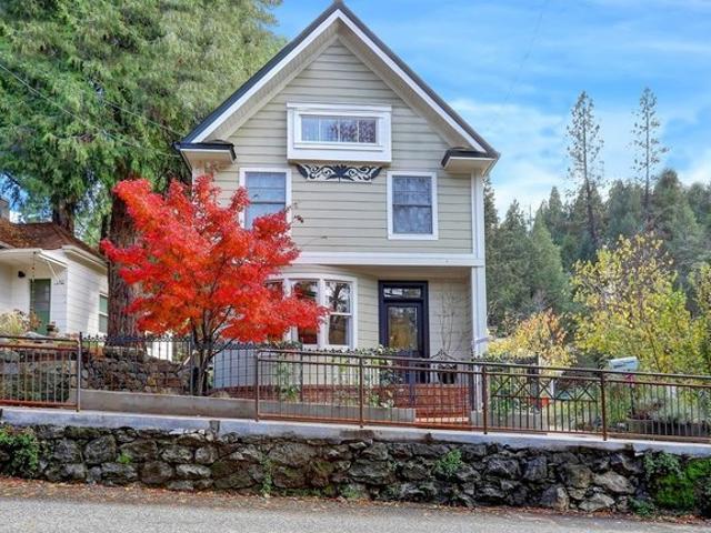 126 Boulder St, Nevada City, CA 95959