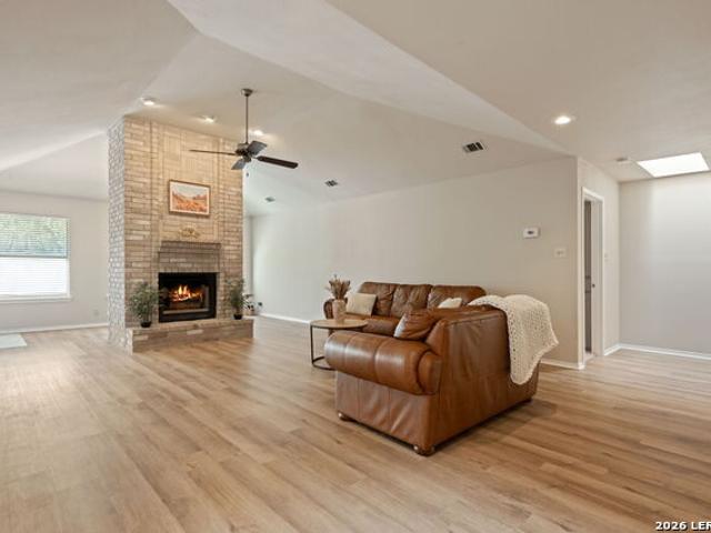 126 Golden Way