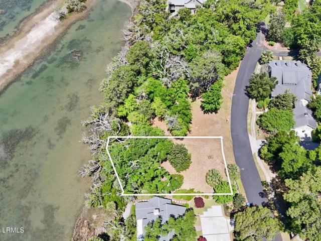 126 Gautier Pl, Beaufort, SC 29902