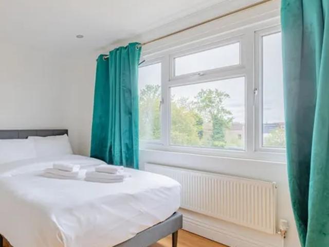 126 Grange Park Road, London, E10 5EU, United Kingdom | 4 bed townhouse for rent #165463154 | Rentberry