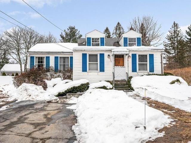 126 Groton Rd, Chelmsford, MA 01863