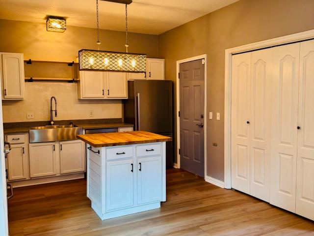 126 Dolphin Rd, Mary Esther, FL 32569 | MLS #991492 | Compass