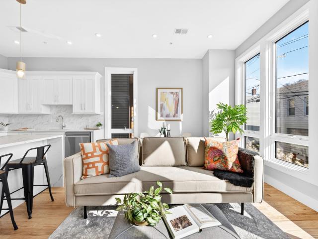 126 De Kalb Ave # 2