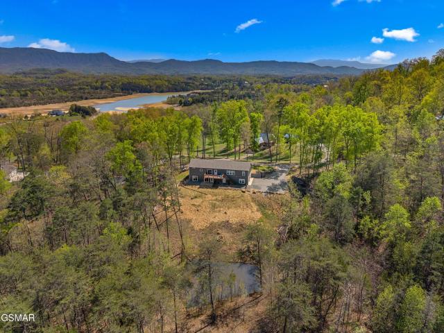 126 Deer Run Way